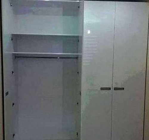Распашной шкаф с фабрики с установкой под ключ