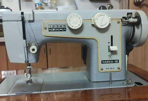 Швейная машинка чайка 3 с электромотором и столом