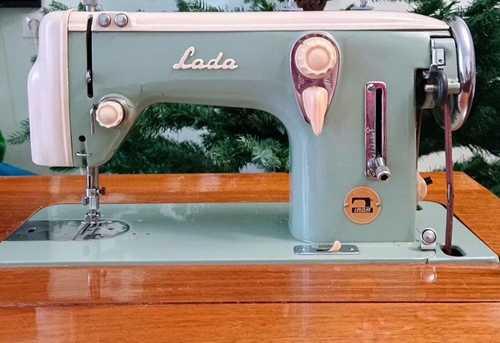 Швейная машина LADA (Лада)