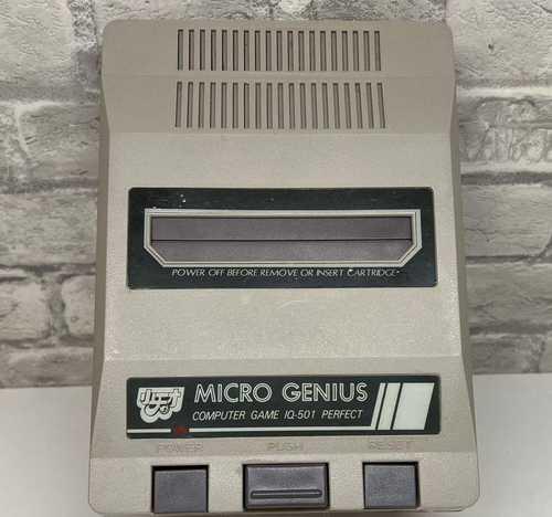 Micro Genius iQ-501 UM6561BF-2