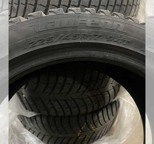 Laufenn I Fit Ice LW 71 225/45 R17