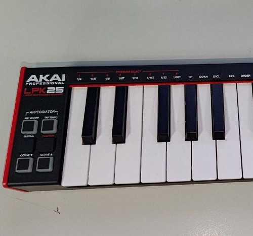 Midi клавиатура Akai LPK25