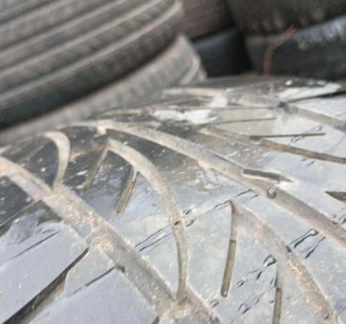 Fuzion ZRi 245/40 R18