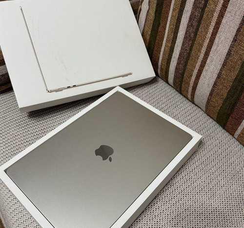 Macbook air 15 m2 8 256gb
