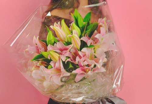 Лилии, букет цветов с доставкой, цветы