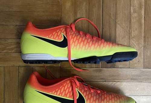 Новые бутсы Nike Magista