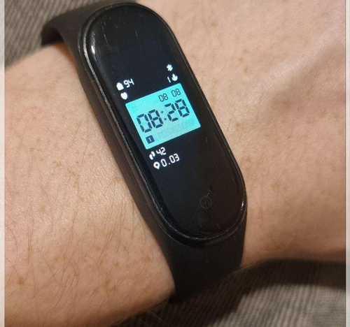 Фитнес браслет xiaomi mi band 4