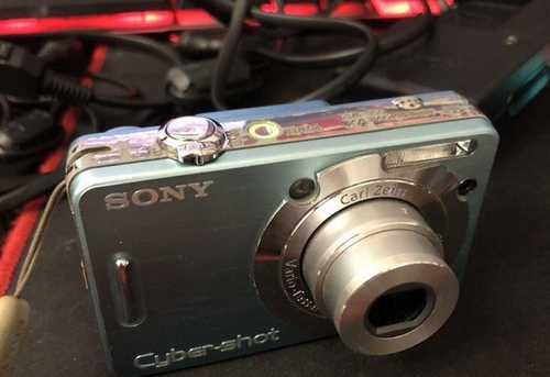 Компактный фотоаппарат Sony Cuber-shot DSC-W55