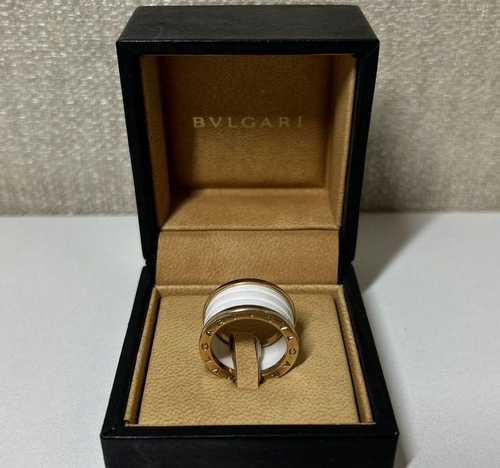 Кольцо bvlgari zero c белой керамикой