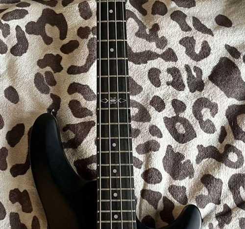 Бас-гитара Schecter SGR C-4 Bass msbk