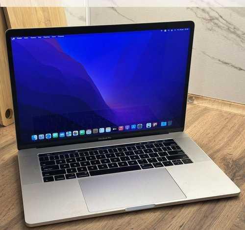 Macbook pro 15 2016 i7/Radeon Pro/16/256gb