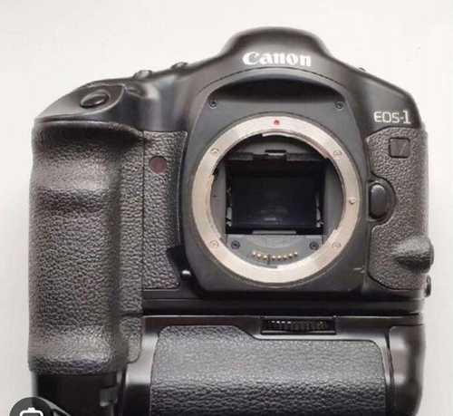 Canon EOS-1V + PB-E2