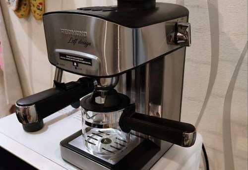 Кофеварка рожковая Redmond Rcm-m1523