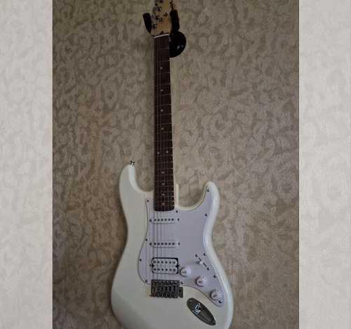 Гитара fender squier bullet stratocaster