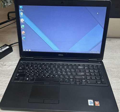 Dell Latitude E5550/core i3-4030U/4gb/SSD 250