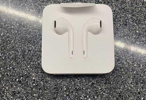 Наушники с микрофоном Apple EarPods