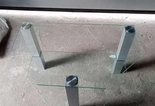 Журнальный столик со стеклом