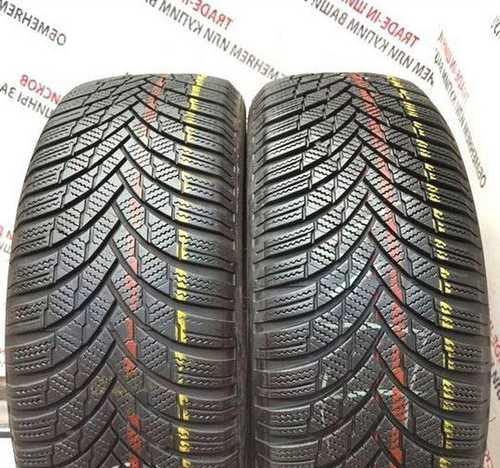 Firestone Winterhawk 4 215/60 R16 99N