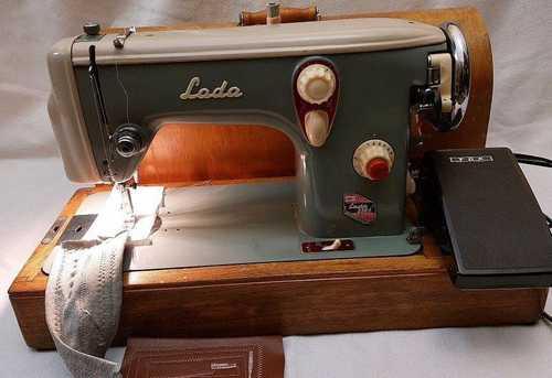 Швейная машина LADA 236