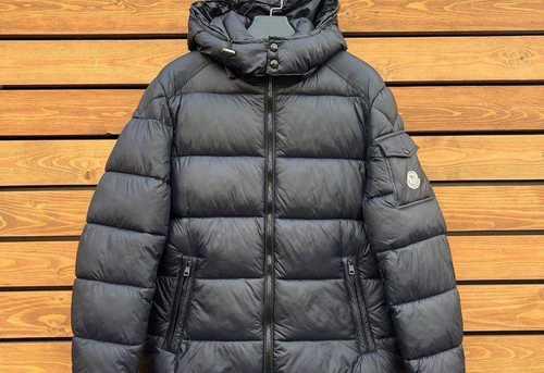 Пуховик Moncler