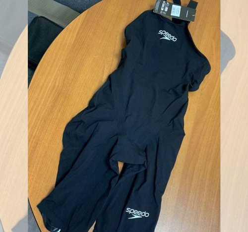 Гидрокостюм женский speedo новый, р.22