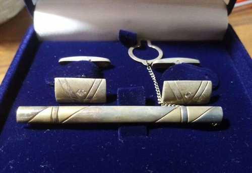 Серебрянный набор, запонки и зажим для галстука925
