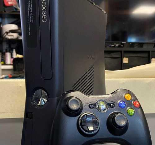 Xbox 360 Slim 250GB freeboot