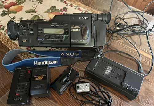 Видеокамера sony handycam video hi8