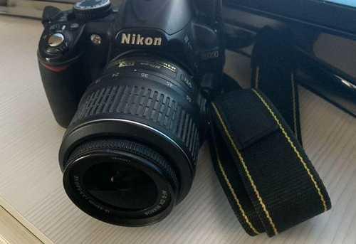 Зеркальный фотоаппарат Nicon D3100