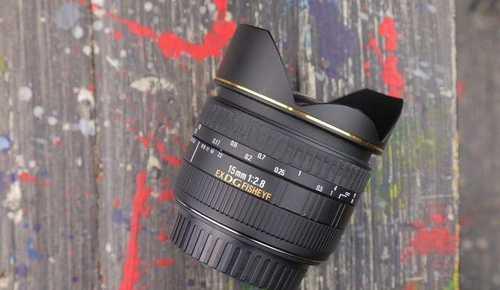Sigma AF 15mm f/2.8 EX DG Fisheye Canon EF