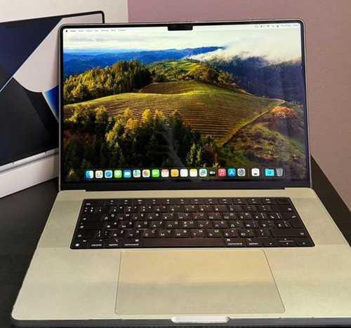 Macbook pro 16 m1 16 512