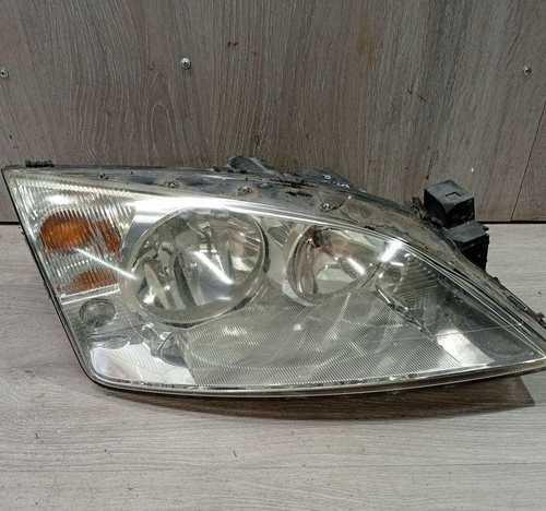 Фара правая ford Mondeo 3