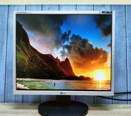 Монитор 19'' (48см) Lg