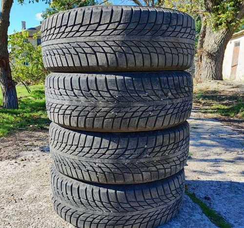 Kumho WinterCraft Ice Wi51 215/55 R17