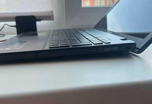 Ноутбук Asus x552e