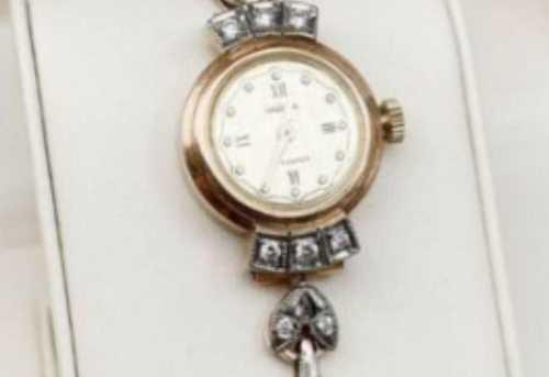 Золотые часы женские 585 СССР Чайка с бриллианта