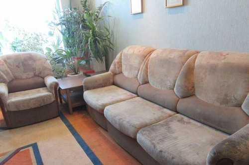 Продам диван, кресло и журнальный столик (IKEA)