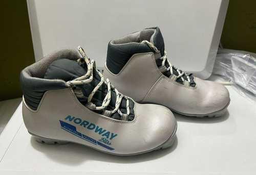 Детские лыжные ботинки nordway 37р