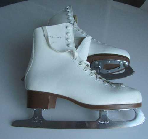 Коньки женские фигурные dagmar - white botas р-39