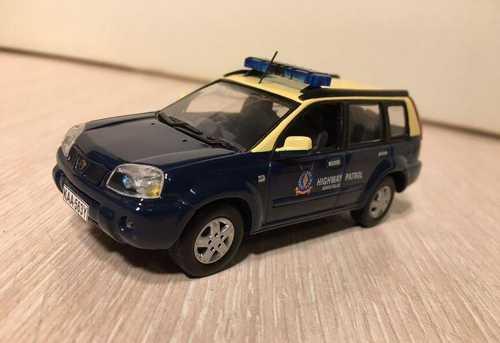 Nissan X-trail, масштаб 1:43