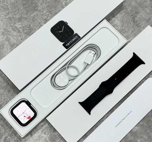 Apple Watch SE 44mm Space Grey