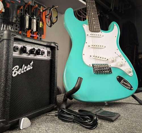 Электрогитара Stratocaster комбик Belcat новое