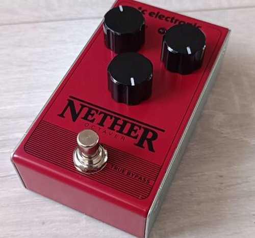 Октавер TC Electronic Nether Octaver