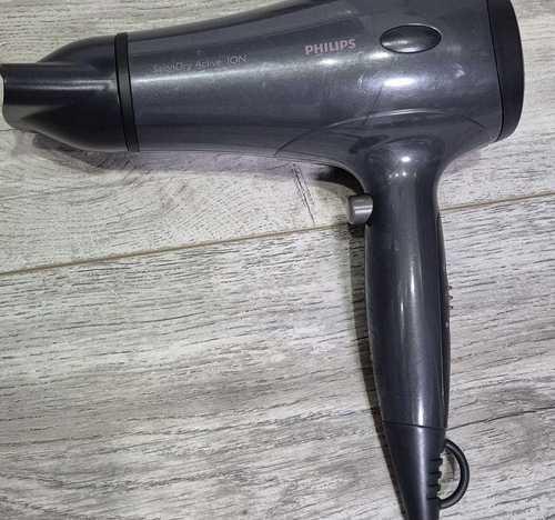 Фен Philips SalonDry Active ION (HP 4935/22)