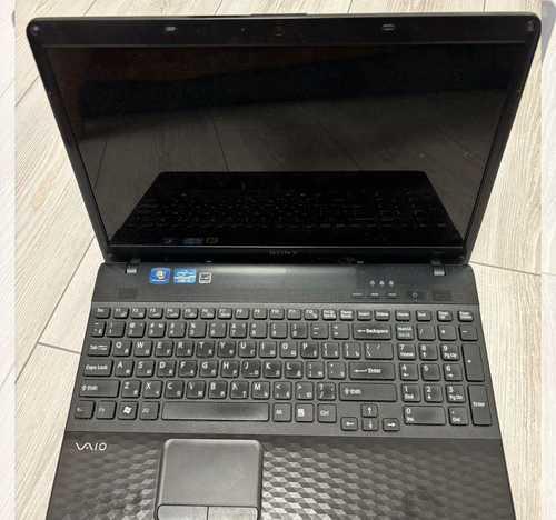 Ноутбук Sony vaio i3