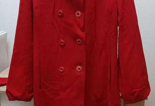 Пальто женское 3 шт. 42- 48 размеры