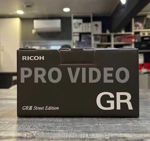 Ricoh GR III Street edition