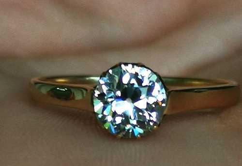 Золотое кольцо бриллиант 1 карат почти