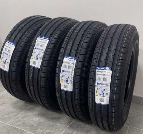 Triangle Connex Van TV701 215/75 R16C 116S