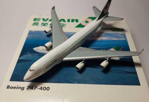 Модель самолета EVA Air B 747-400 Herpa 1/500